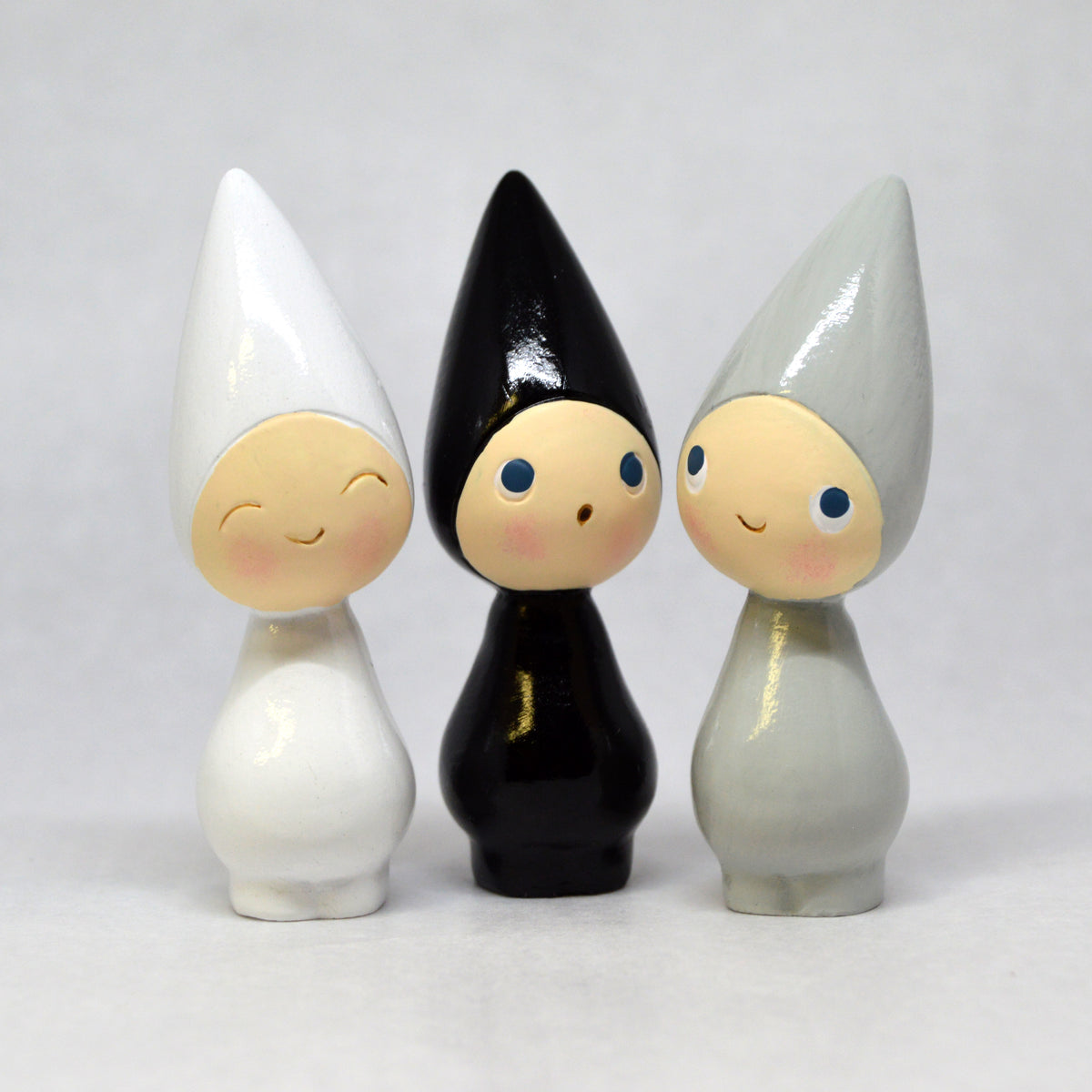 3 pcs small Peggy gnomes - vanilla/licorice/chia – Stina Jarenskog Design